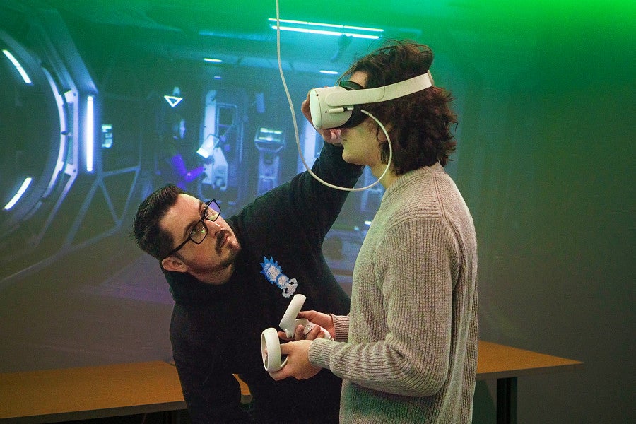 Game studies researchers explore collegiate esports in the new EGR Lab ...